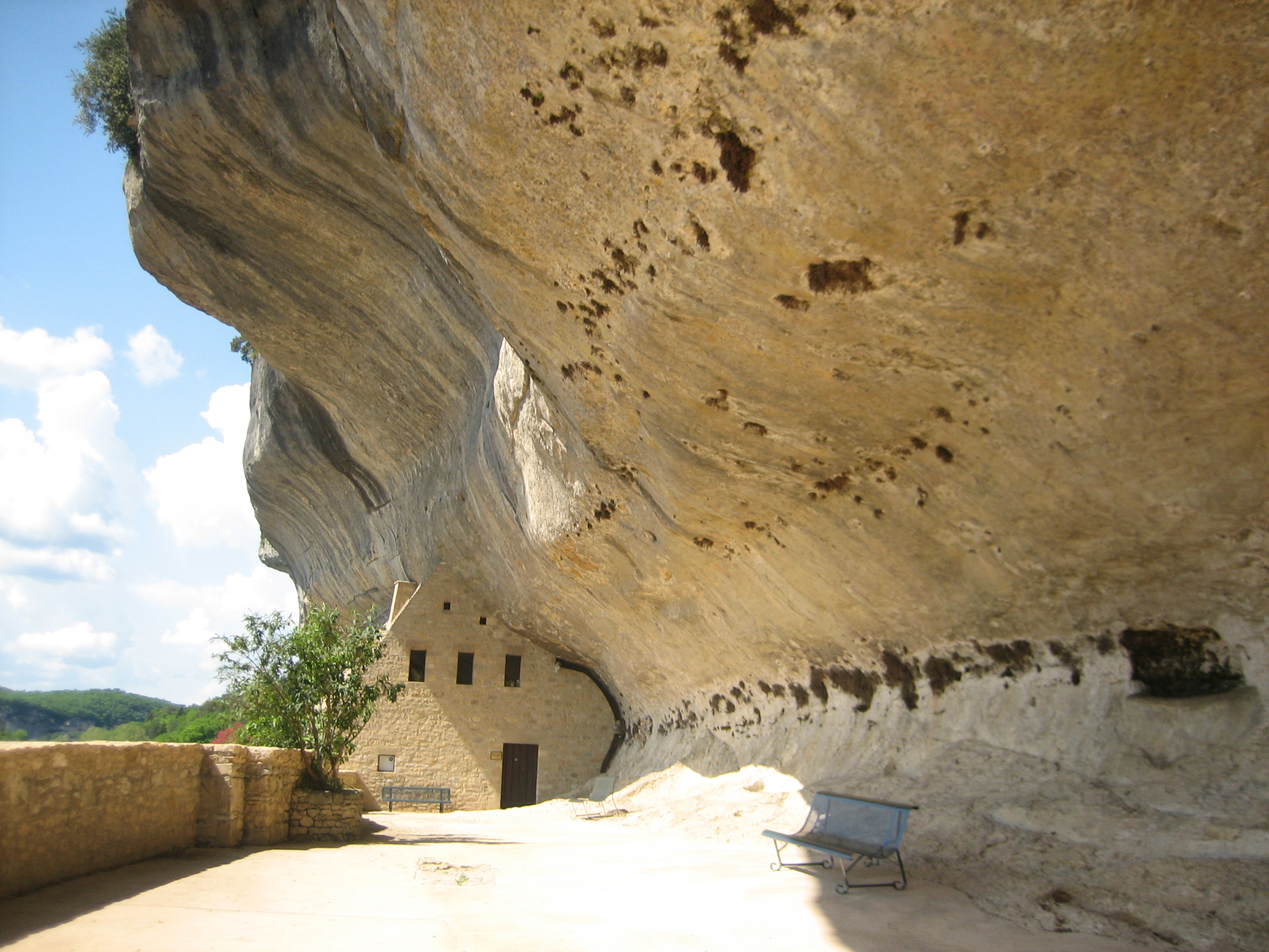 19. Dordogne, France – 2008 – Nili's Adventure